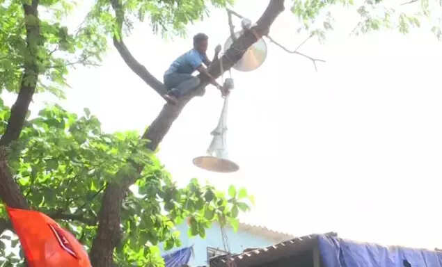 Mumbai: Hanuman Chalisa played on loudspeaker at MNS…