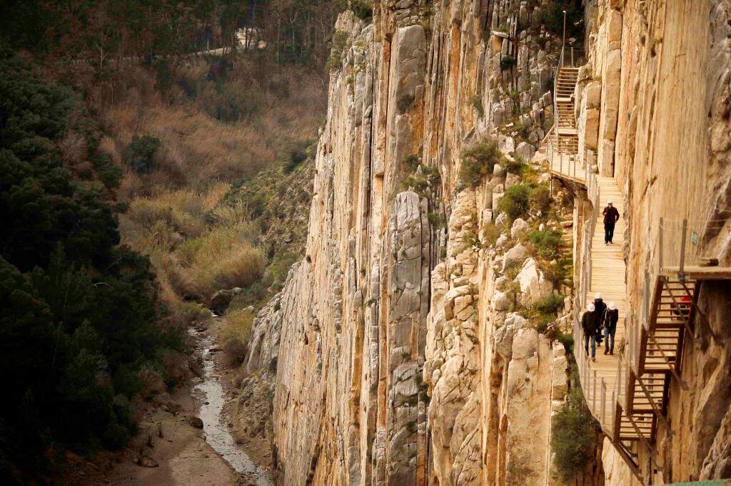 Dare, if you can: World’s scariest walkway to reopen in Spain