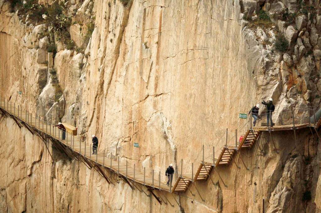 Dare, if you can: World’s scariest walkway to reopen in Spain