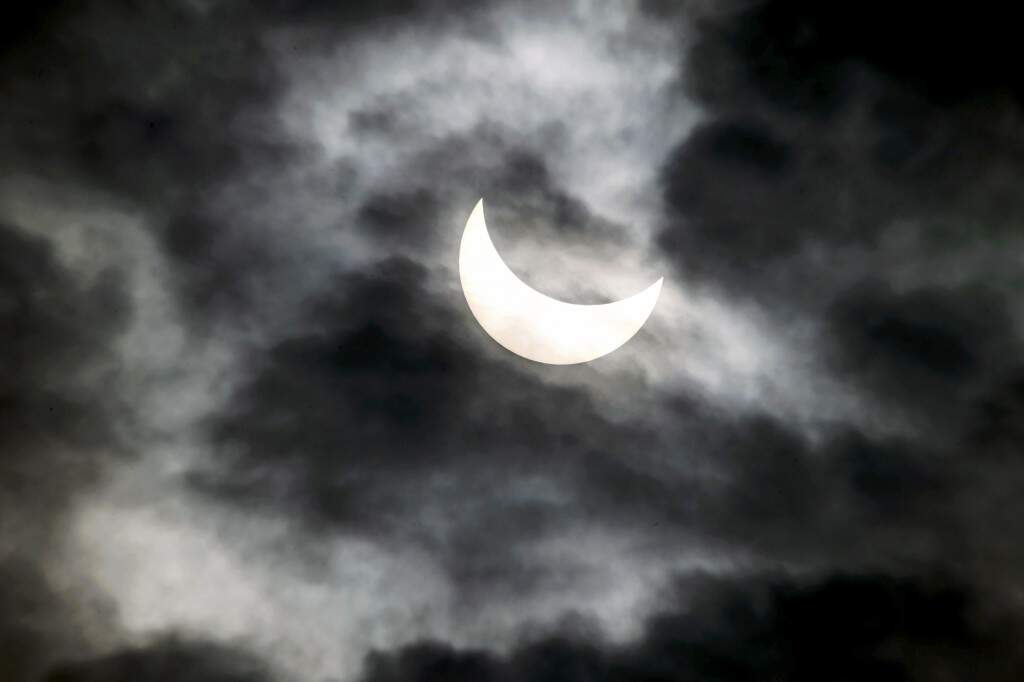 21 stunning photos of the solar eclipse from around the world