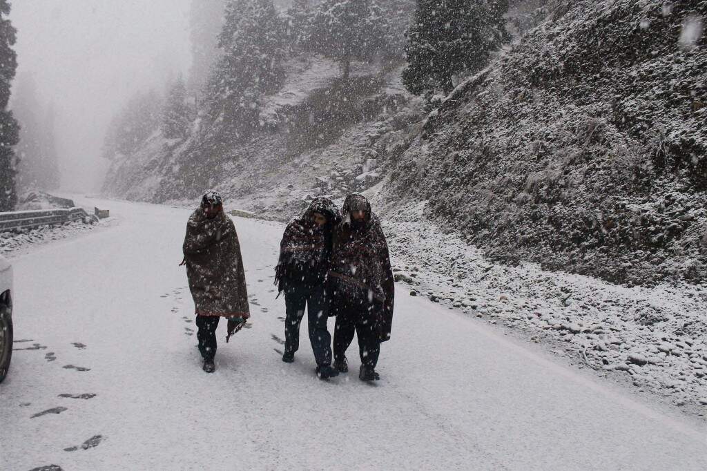 15 stunning photos of north India covered in snow