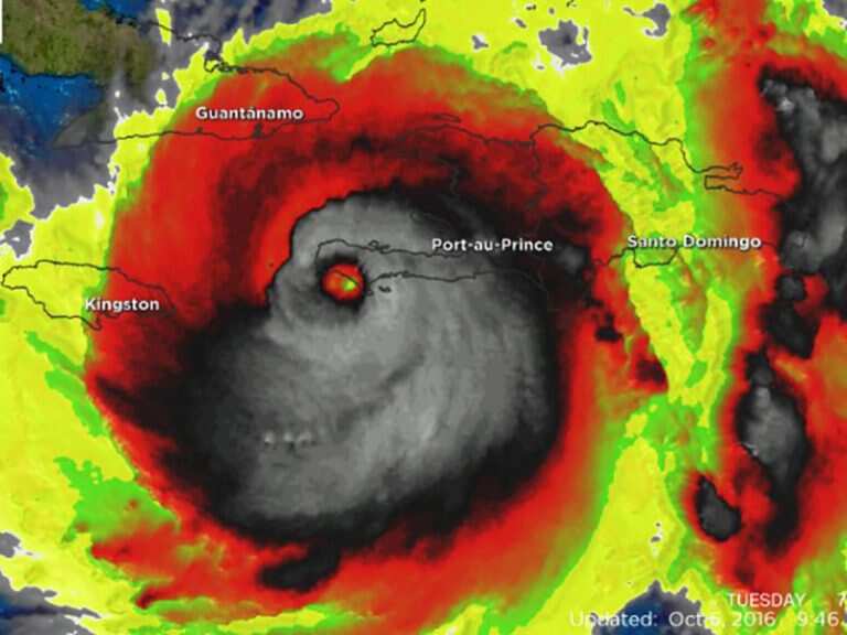 The internet freaks out over the ‘skull’ of Hurricane Matthew