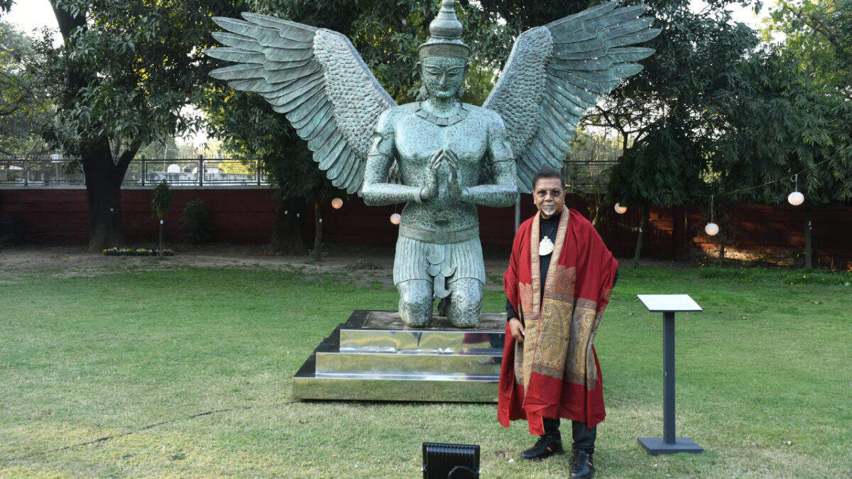 Satish Gupta’s Garuda and Zen Forest at Sculpture Park, Bikaner House