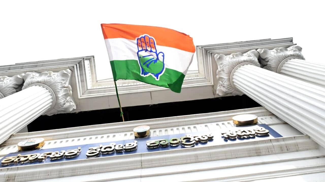 The Congress finally scores