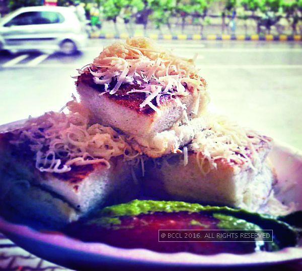 muskabun: Tongue-ticklers that add to the monsoon magic | Ahmedabad ...