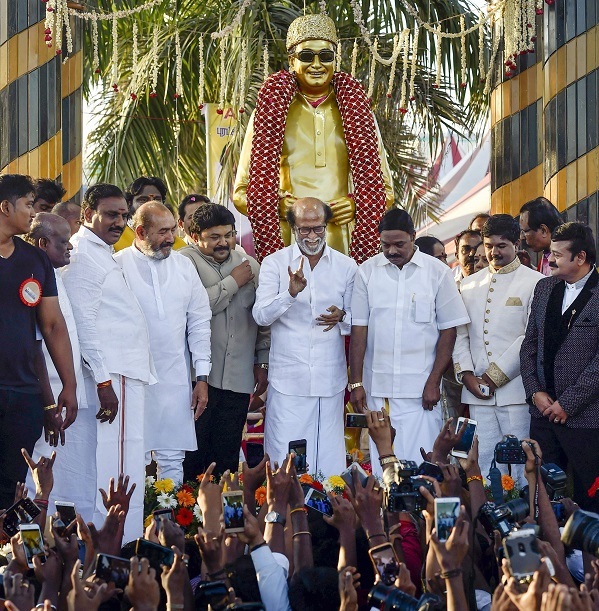 Rajinikanth: Rajinikanth promises to be as effective as MGR in leading ...