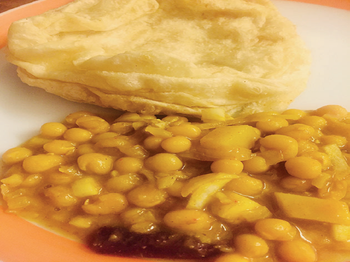 One of India’s favourite breakfast or snack, the poori sabzi is found ...