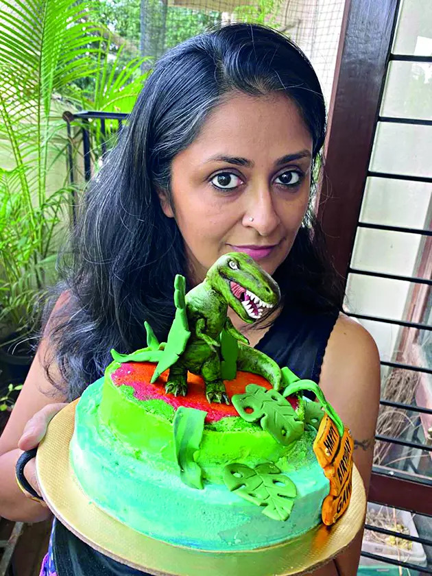 The Towns Mirror Special: Baking art, with a whole lot of love