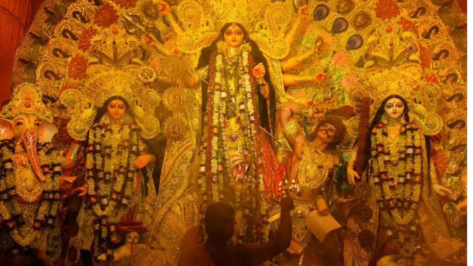 Durga Puja 2025: Dates, Puja Vidhi, Rituals,Mantra and Importance