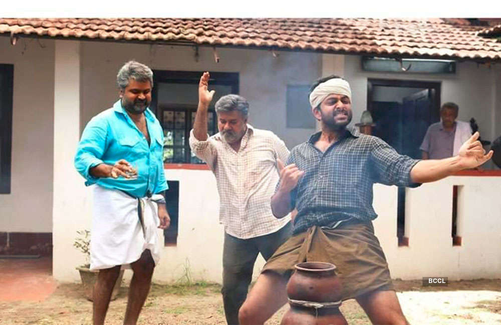 Pavada Movie User Reviews & Ratings | Pavada (2016) | Times Of India