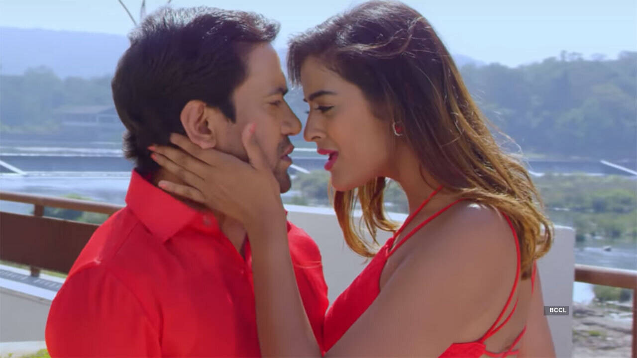 Lallu Ki Laila Movie User Reviews & Ratings | Lallu Ki Laila (2019 ...