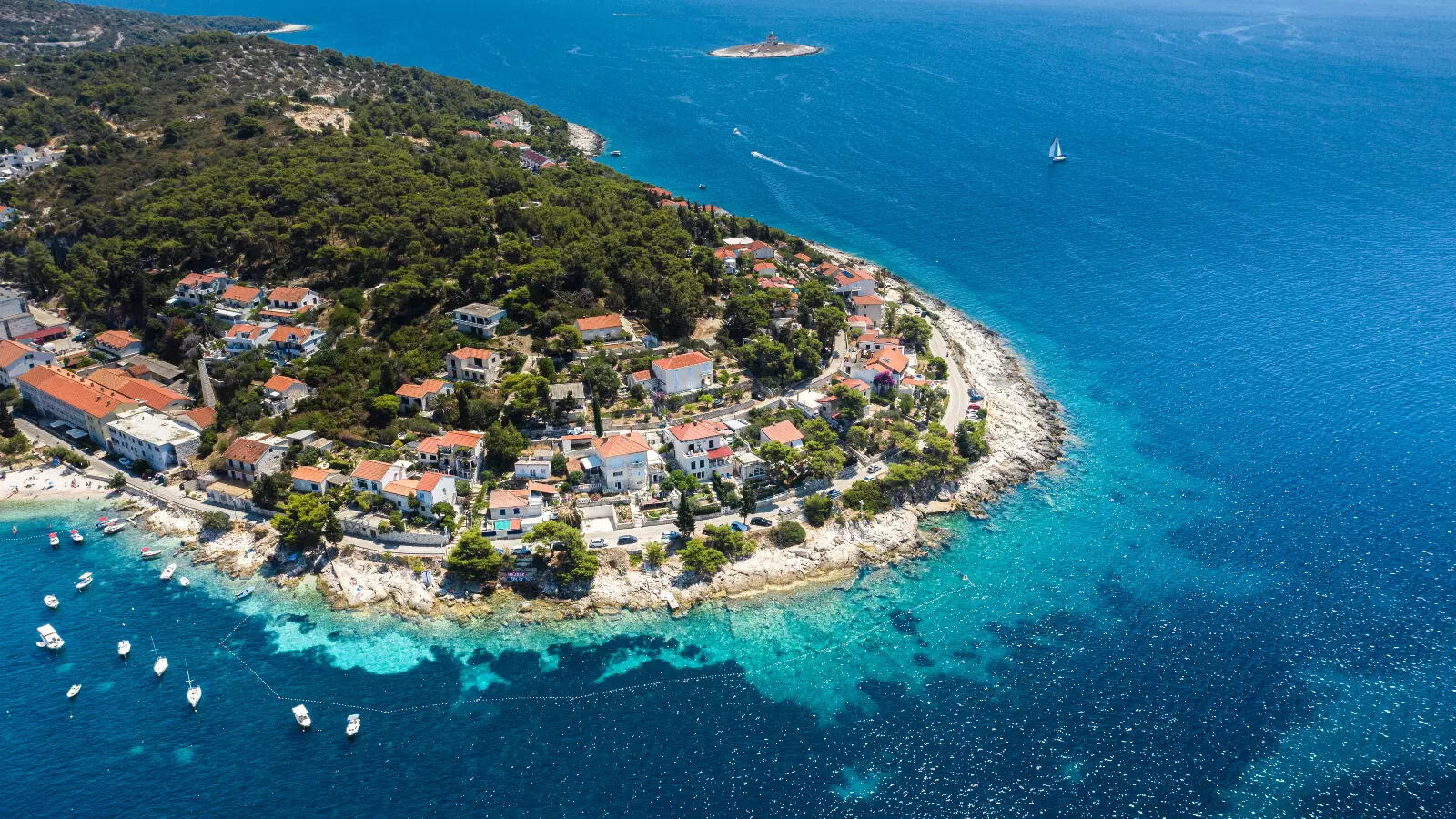 Explore The World's Most Beautiful Coastal Cities