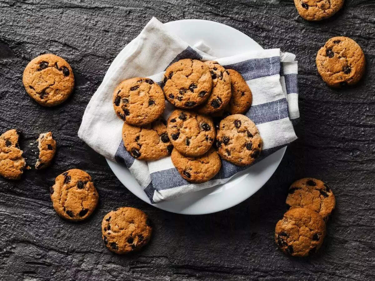 Surprise Your Partner This Chocolate Day With Homemade Cookies!