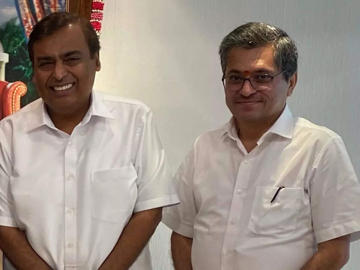 Who Is Manoj Modi? Mukesh Ambani’s Right-Hand Man Who Received Rs 1,500 ...