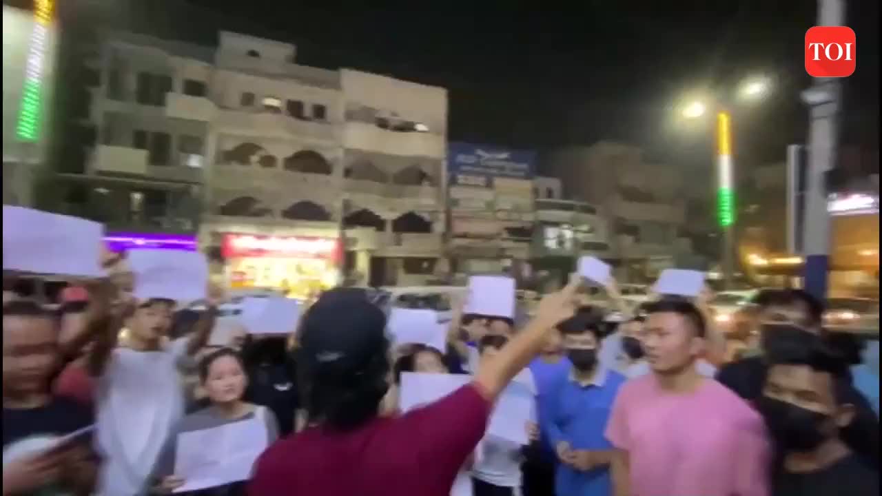 Manipur students protest outside Delhi police station over state ...
