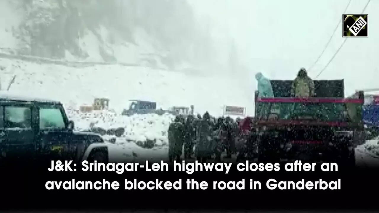 J&K: Srinagar-Leh highway closes after an avalanche blocked the road in Ganderbal
