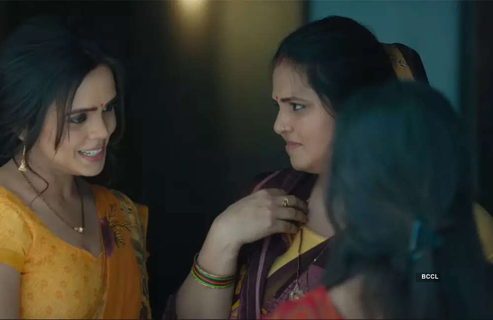 Chaar Lugaai Movie User Reviews & Ratings | Chaar Lugaai (2023) | Times ...