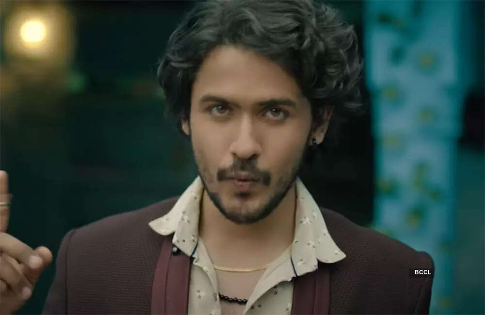 Chaar Lugaai Movie User Reviews & Ratings | Chaar Lugaai (2023) | Times ...