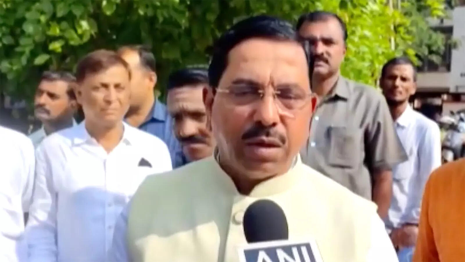 Karnataka Polls: Pralhad Joshi casts his vote in Hubballi