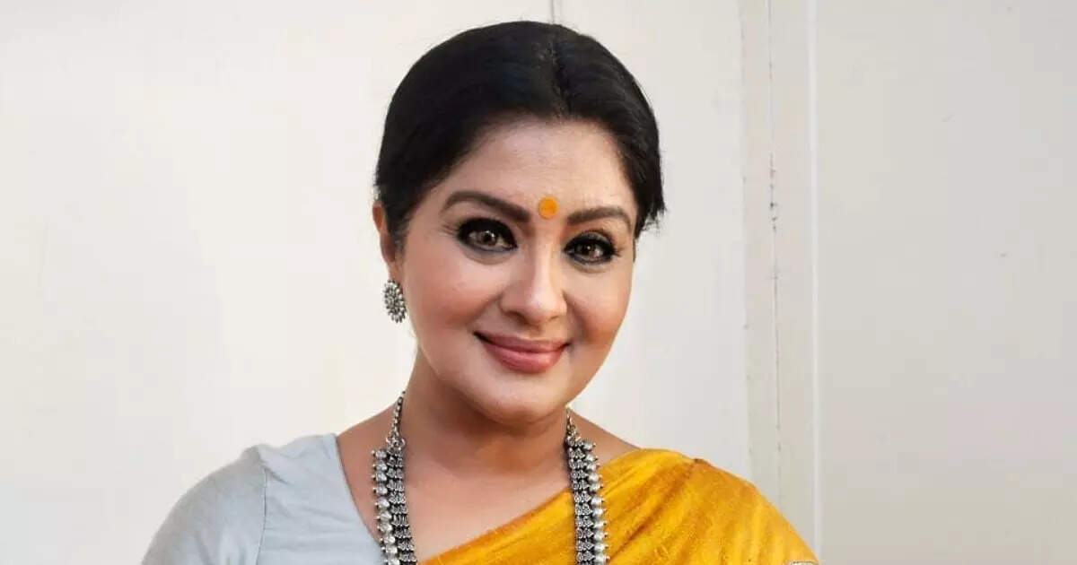 When Sudha Chandran eloped and got married, deciding to not have kids ...