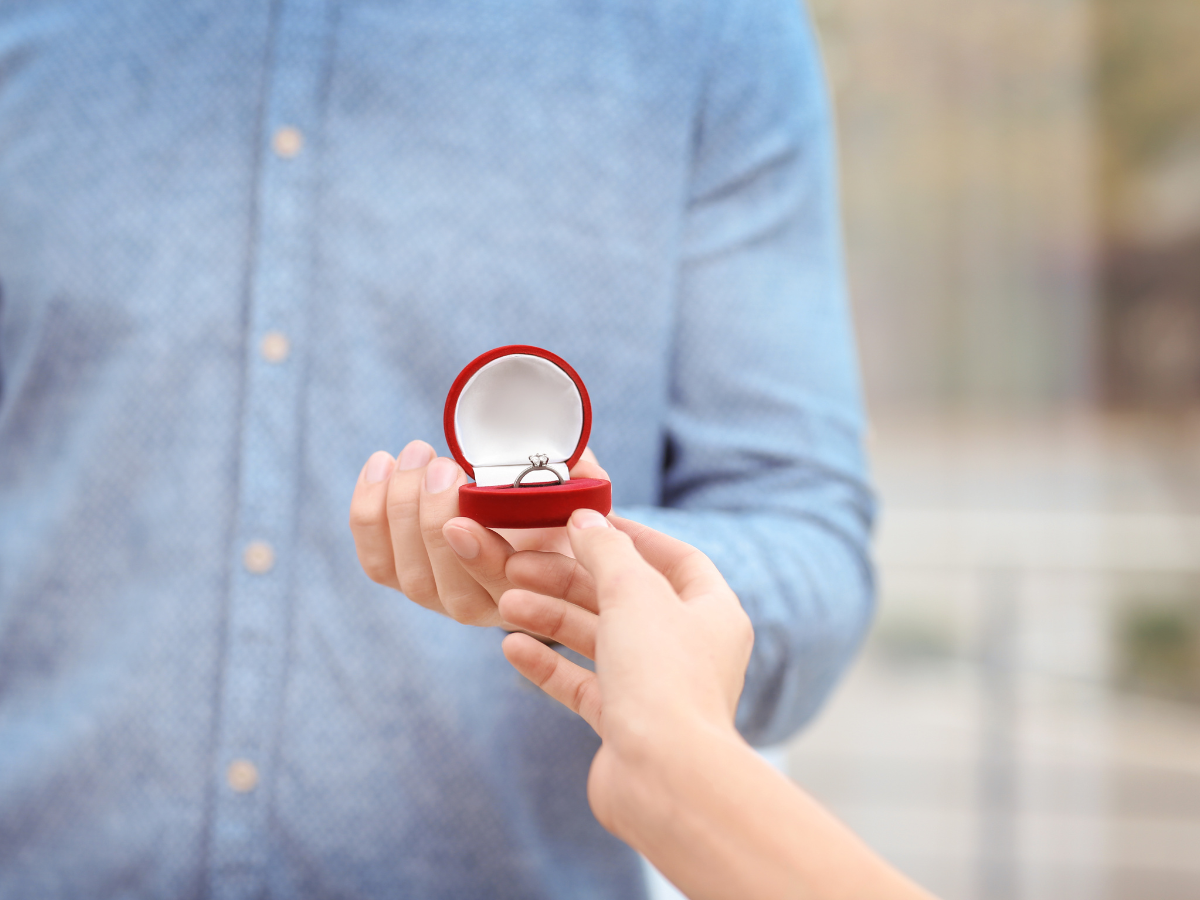 Surprising benefits of women proposing to men!