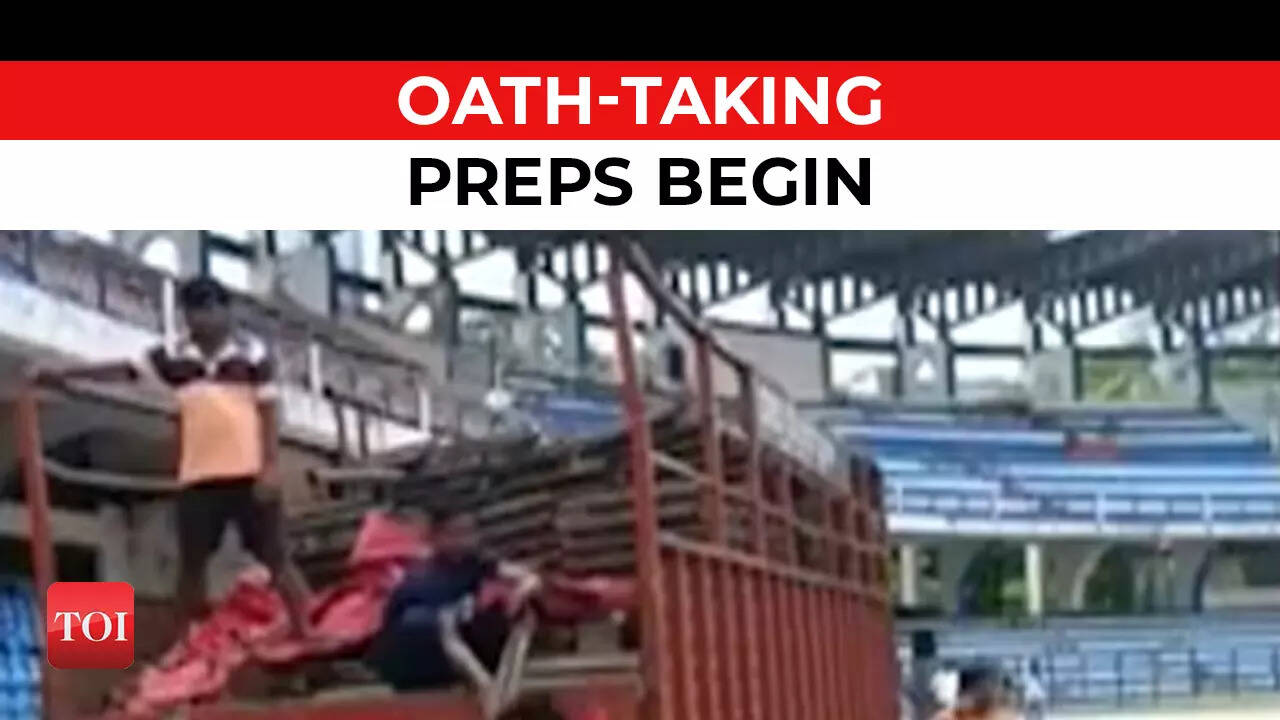 As Karnataka power tussle continues, Oath- taking preparations commence ...