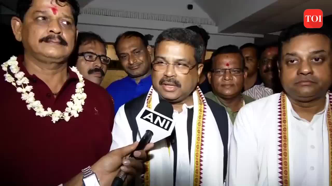 Union minister Dharmendra Pradhan on Puri-Howrah Vande Bharat Express ...
