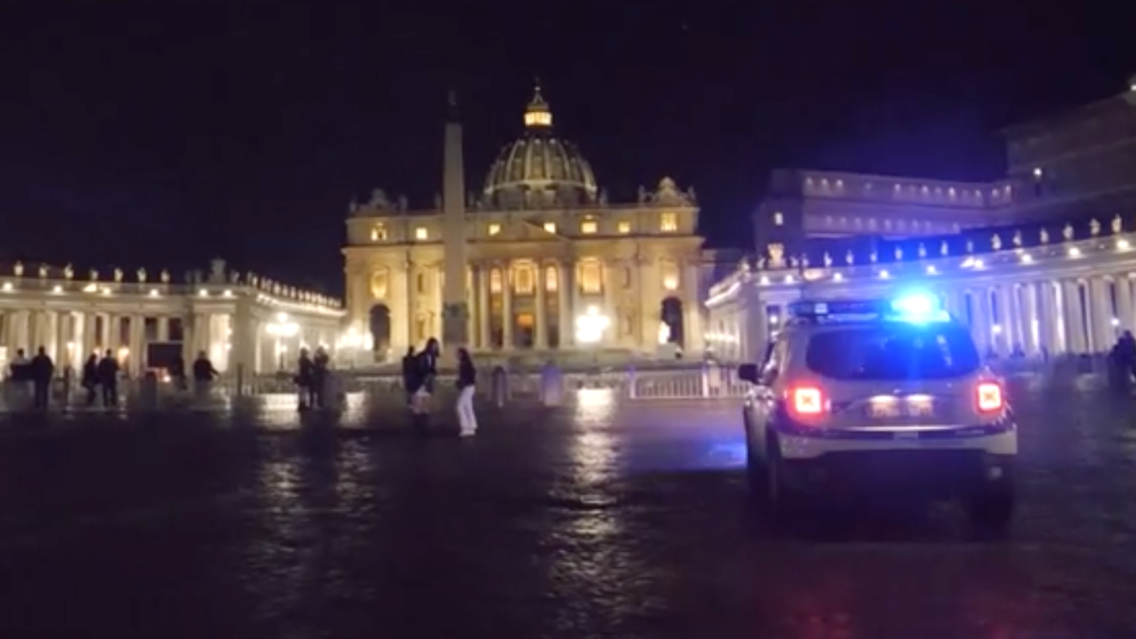 Vatican gendarmes fire on speeding car