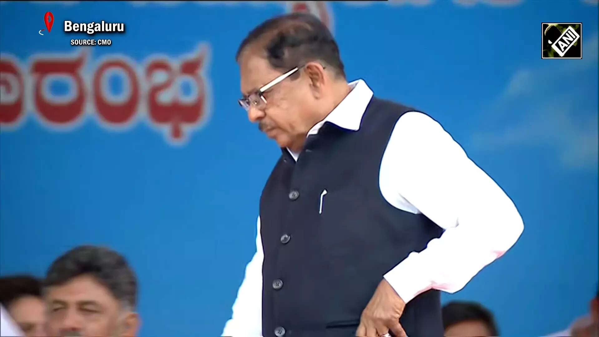 satish jarkiholi: Congress leader Satish Jarkiholi takes oath as ...