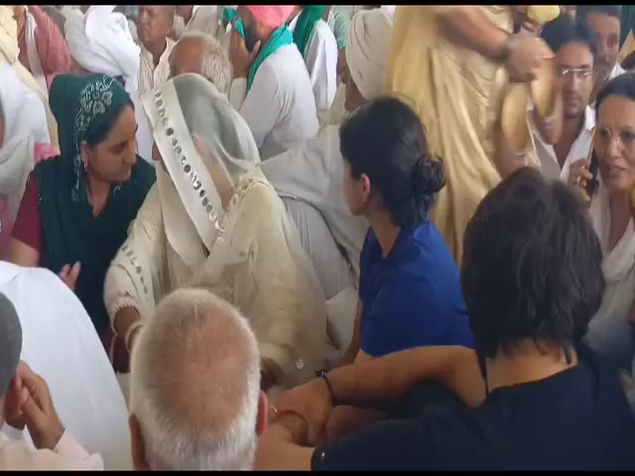 khap: Mega Khap Panchayat in Wrestlers' Support: Community unites ...