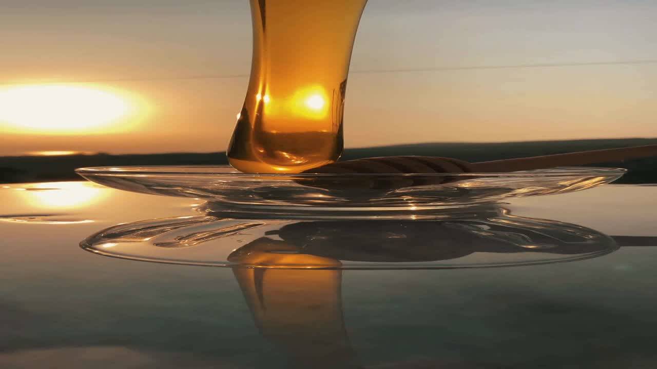 Honey and its benefits - Times Food