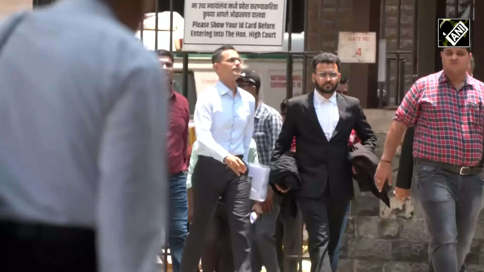 Former NCB Mumbai Director Sameer Wankhede leaves Bombay HC post hearing