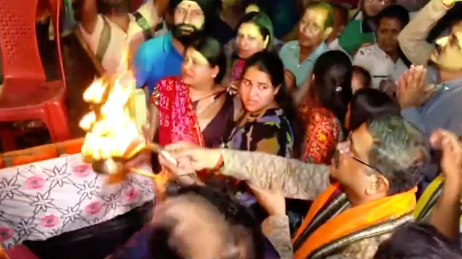 Odisha: Union Minister Dharmendra Pradhan attends procession of Lord ...