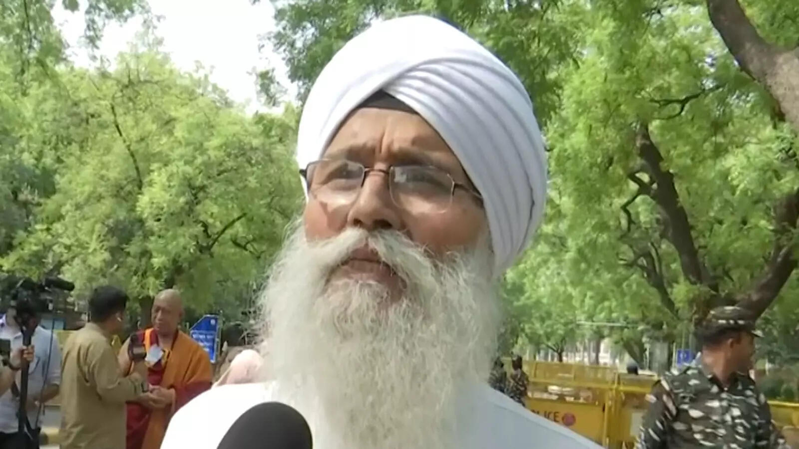 “There should be unity, peace…,” says Sikh Guru on new Parliament’s ...