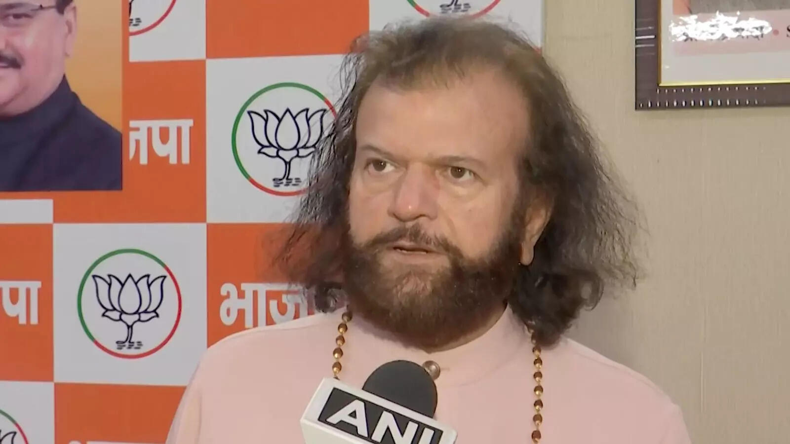 Police working to catch main accused: BJP MP Hans Raj Hans on murder of ...