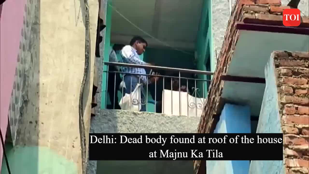 Delhi: Dead body found at roof of the house at Majnu Ka Tila