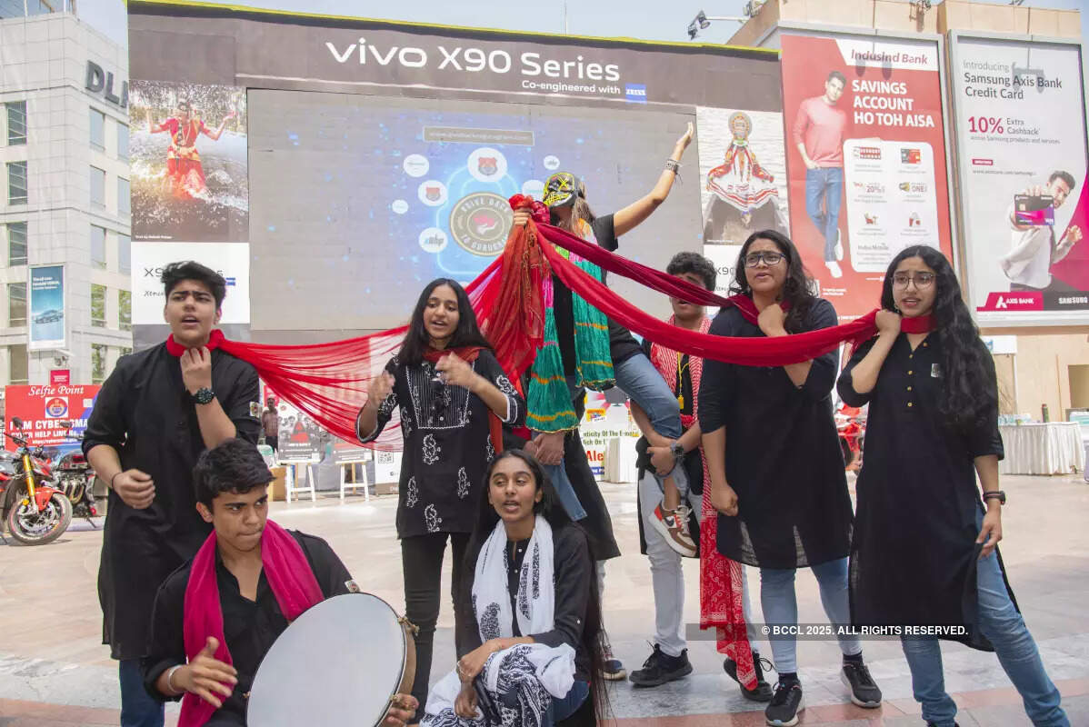 Gurgaon police launch campaign to tackle cybercrime | Photogallery - ETimes Gurgaon police launch campaign to tackle cybercrime | Photogallery - ETimes