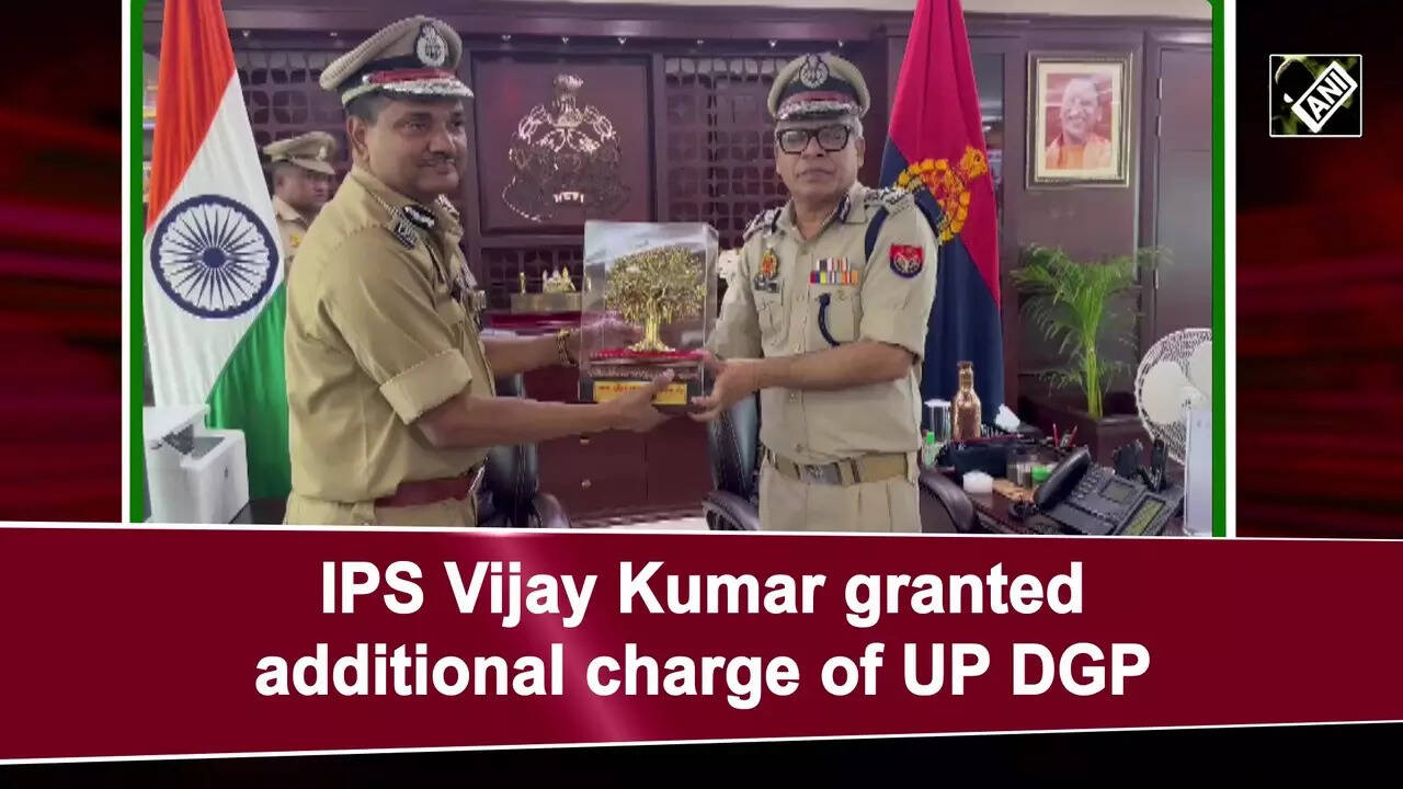 IPS Vijay Kumar granted additional Charge of UP DGP