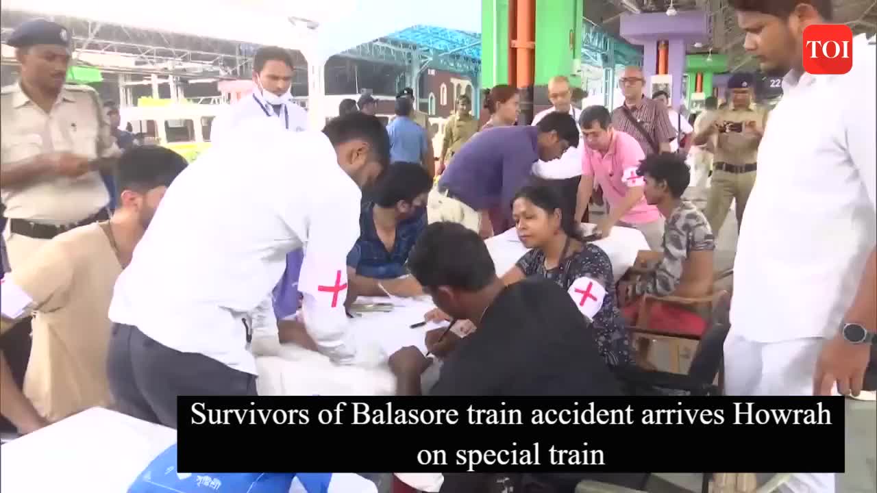 Balasore train mishap: Survivors of Balasore train accident arrives Howrah on special train