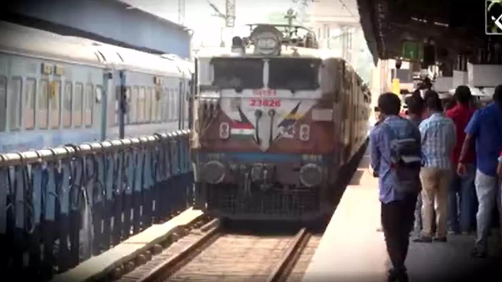 Special train carrying stranded passengers of Odisha train accident ...