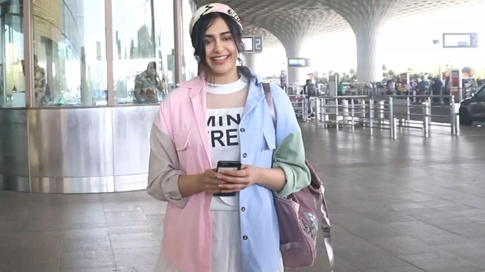 'Aaram se': Adah Sharma’s airport fashion in mix of comfort and style 'Aaram se': Adah Sharma’s airport fashion in mix of comfort and style