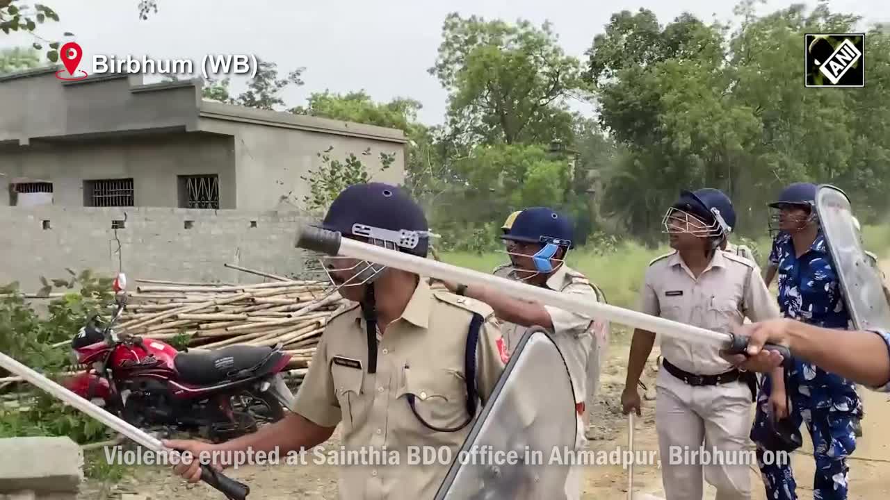 violence: WB Panchayat Polls: Violence erupts on last day of nomination filing at BDO office in ...