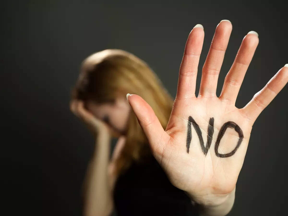 Ways to help yourself get out of an abusive marriage