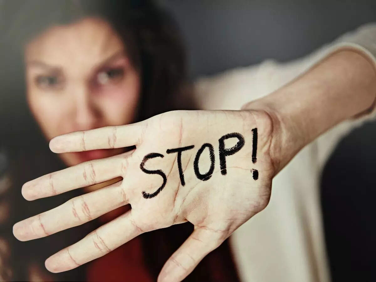 8 books in which the characters are dealing with drug addiction