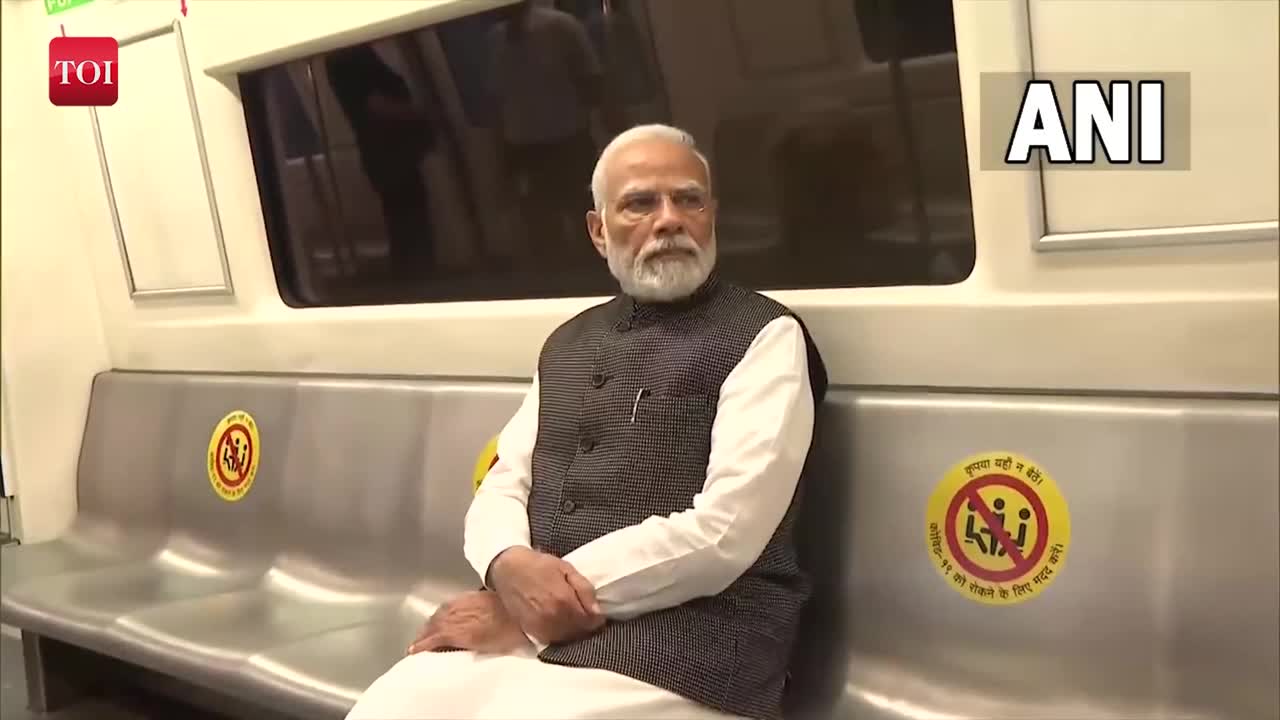 Watch: PM Narendra Modi takes the Metro to visit Delhi University ...