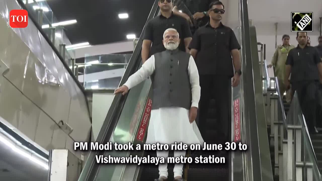 PM Modi travels in Delhi metro for his speech at the centenary ...