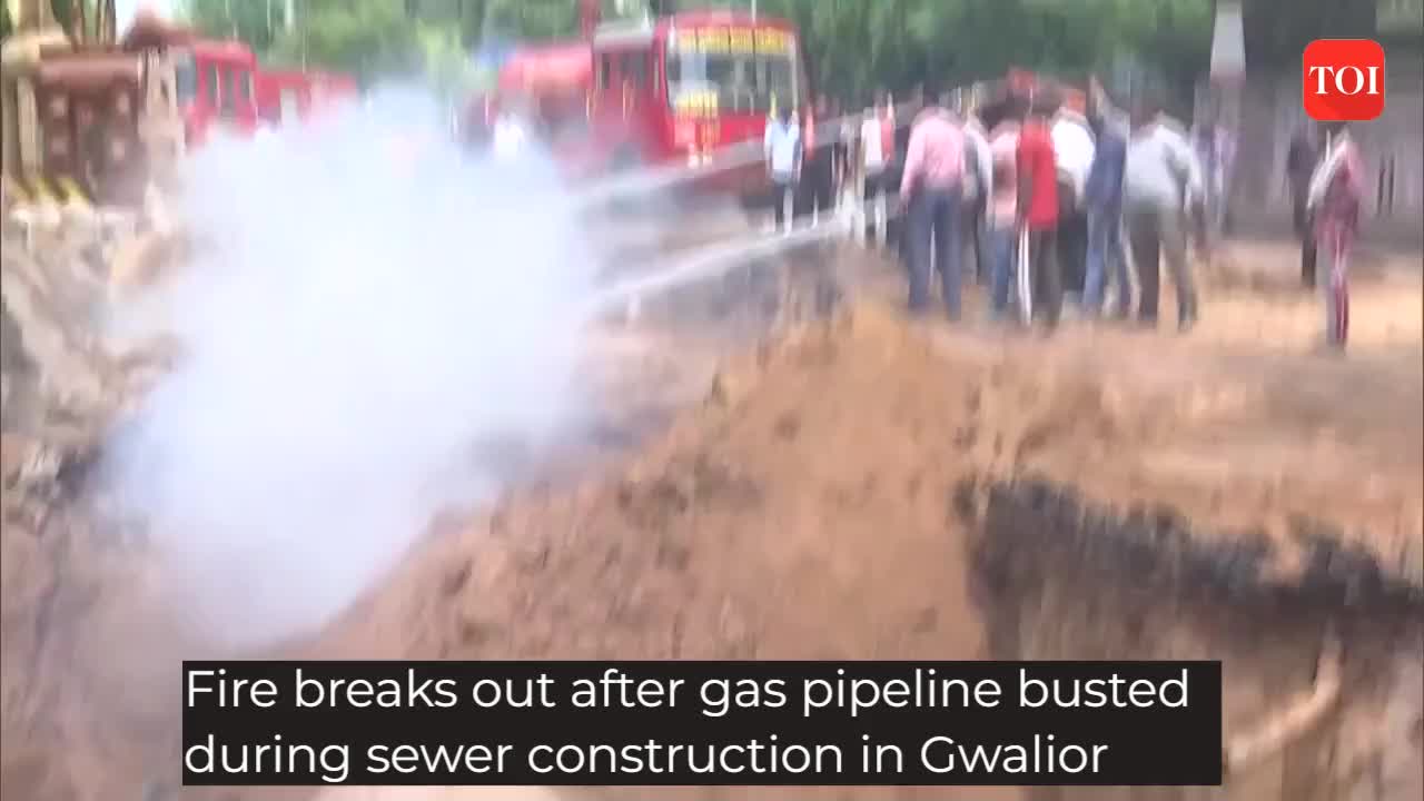 Fire breaks out after gas pipeline bursts during sewer construction in ...