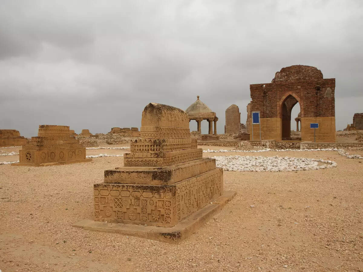 A walk through Makli Necropolis in Pakistan, Asia's largest necropolis ...