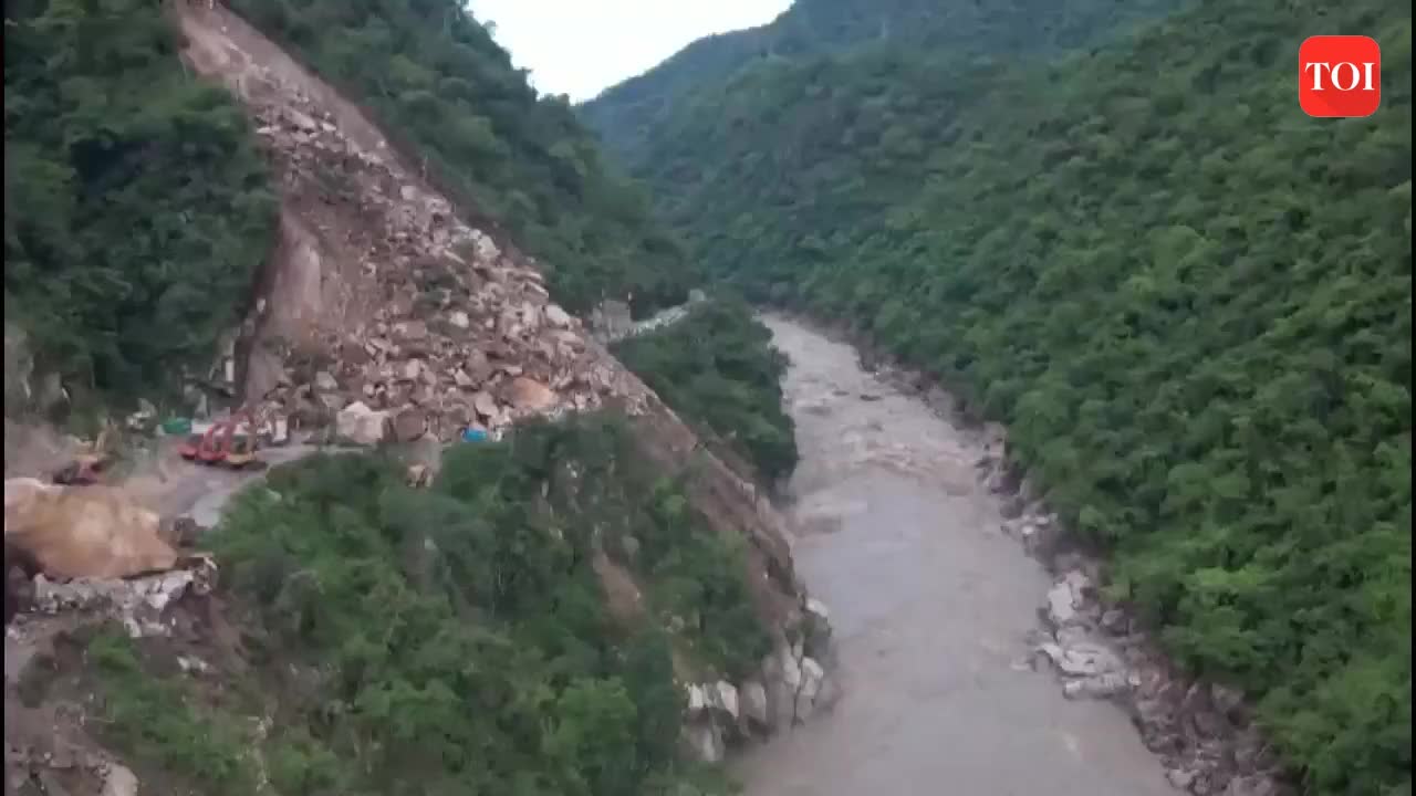 Himachal: Chandigarh-Manali national highway closed due to landslide