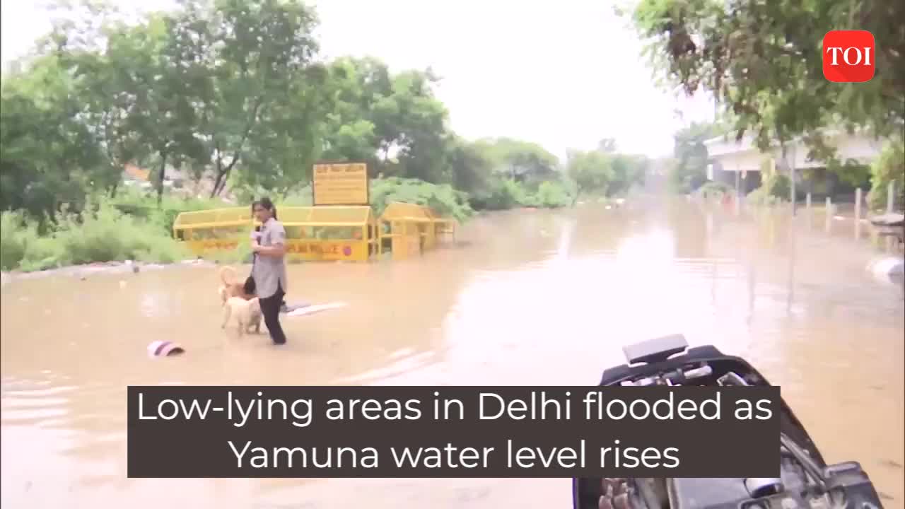 Low-lying areas in Delhi flooded as Yamuna water level rises